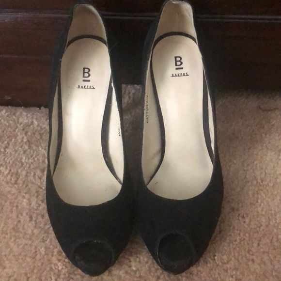 Bakers | Shoes | Womens Genuine Leather Suede Bakers Payton Heels ...